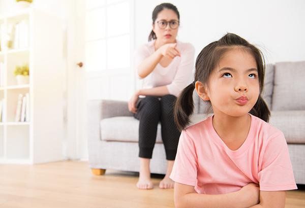 What Should Parents Do When a Child with Autism Screams? | Vinmec