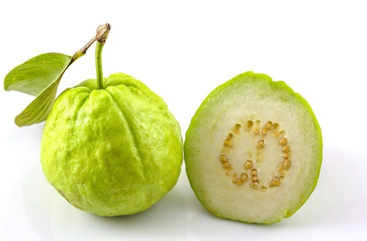 Should you eat guava peel and seeds? | Vinmec