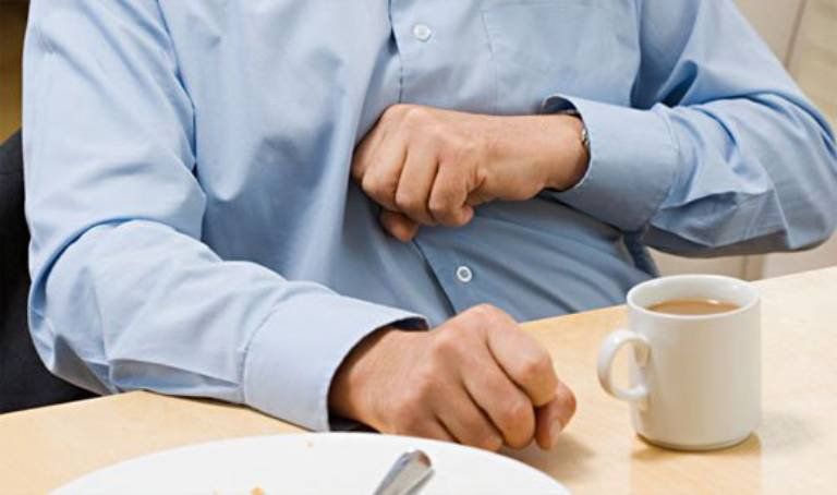 Stomach heaviness: What you need to be aware of | Vinmec