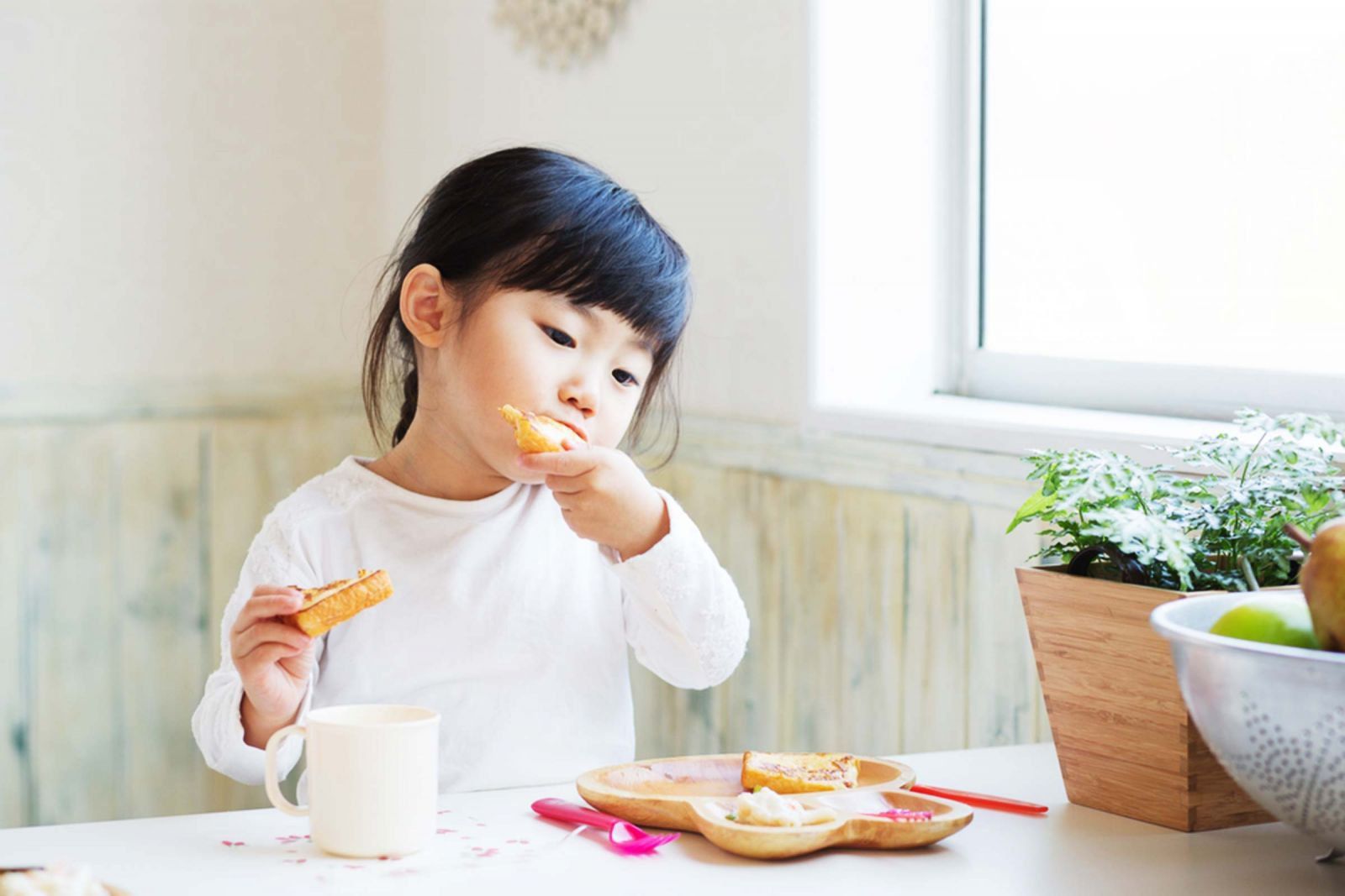 Signs of excess protein in children that parents need to know | Vinmec