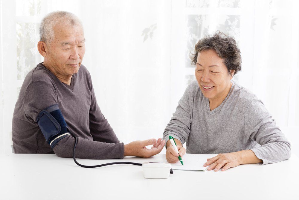 What is a Healthy Blood Pressure for a 70-Year-Old? | Vinmec