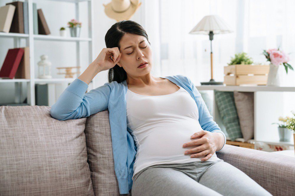 Why do you have headaches during the fourth month of pregnancy? | Vinmec